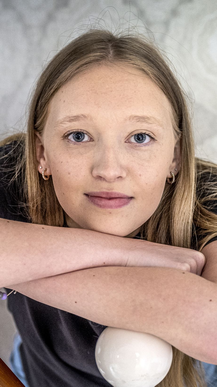 Emma (20) lever med ekstreme smerter – livet er satt på vent - smp.no