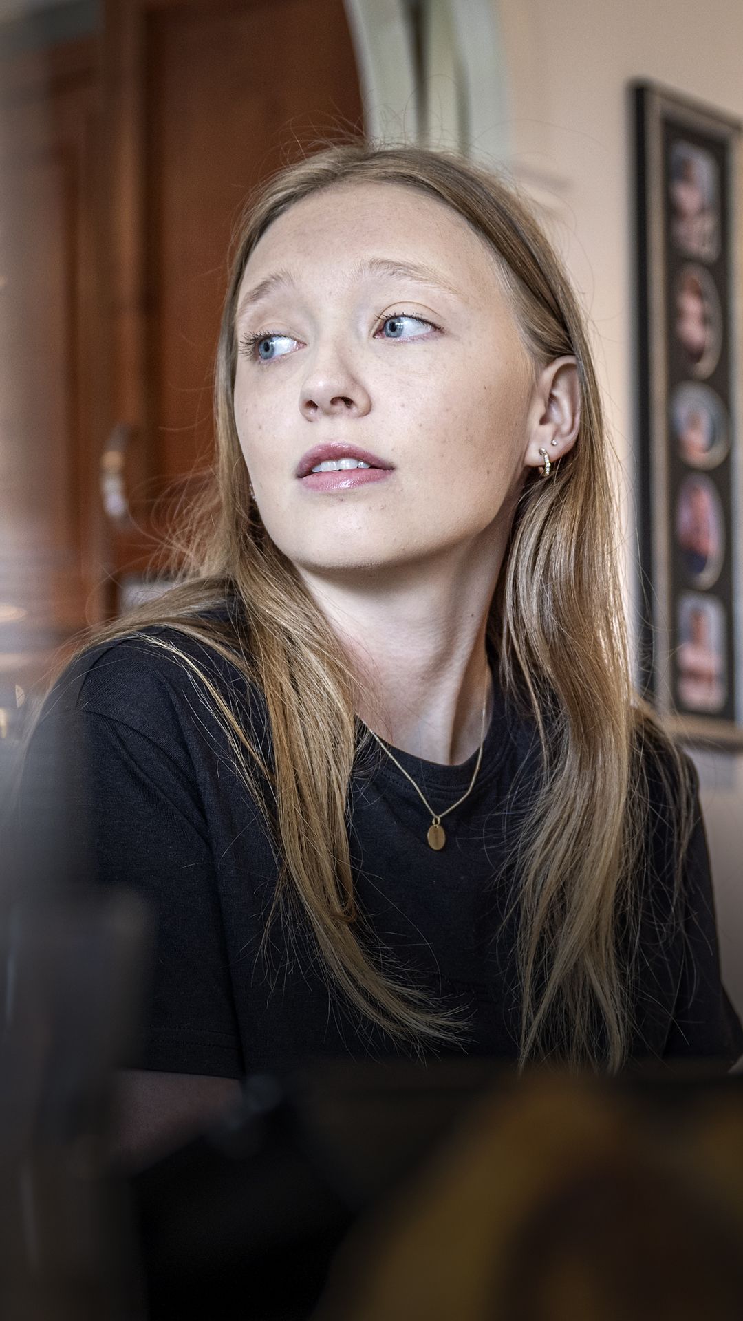 Emma (20) lever med ekstreme smerter – livet er satt på vent - smp.no